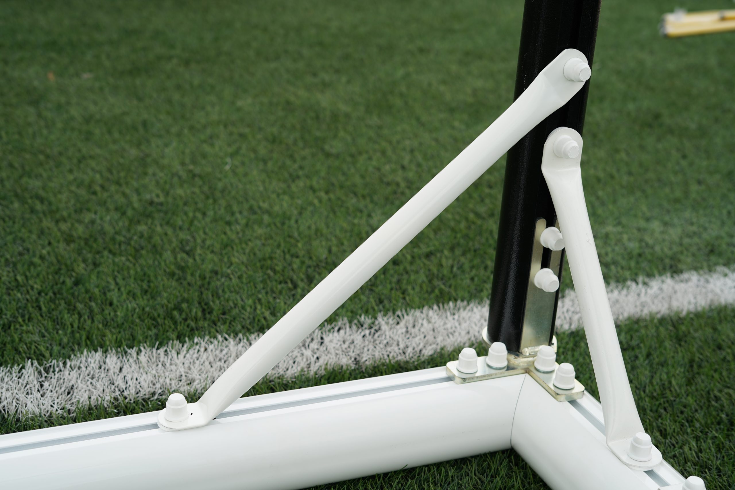 24x8ft EasyLift Portable Box - Mark Harrod Ltd.