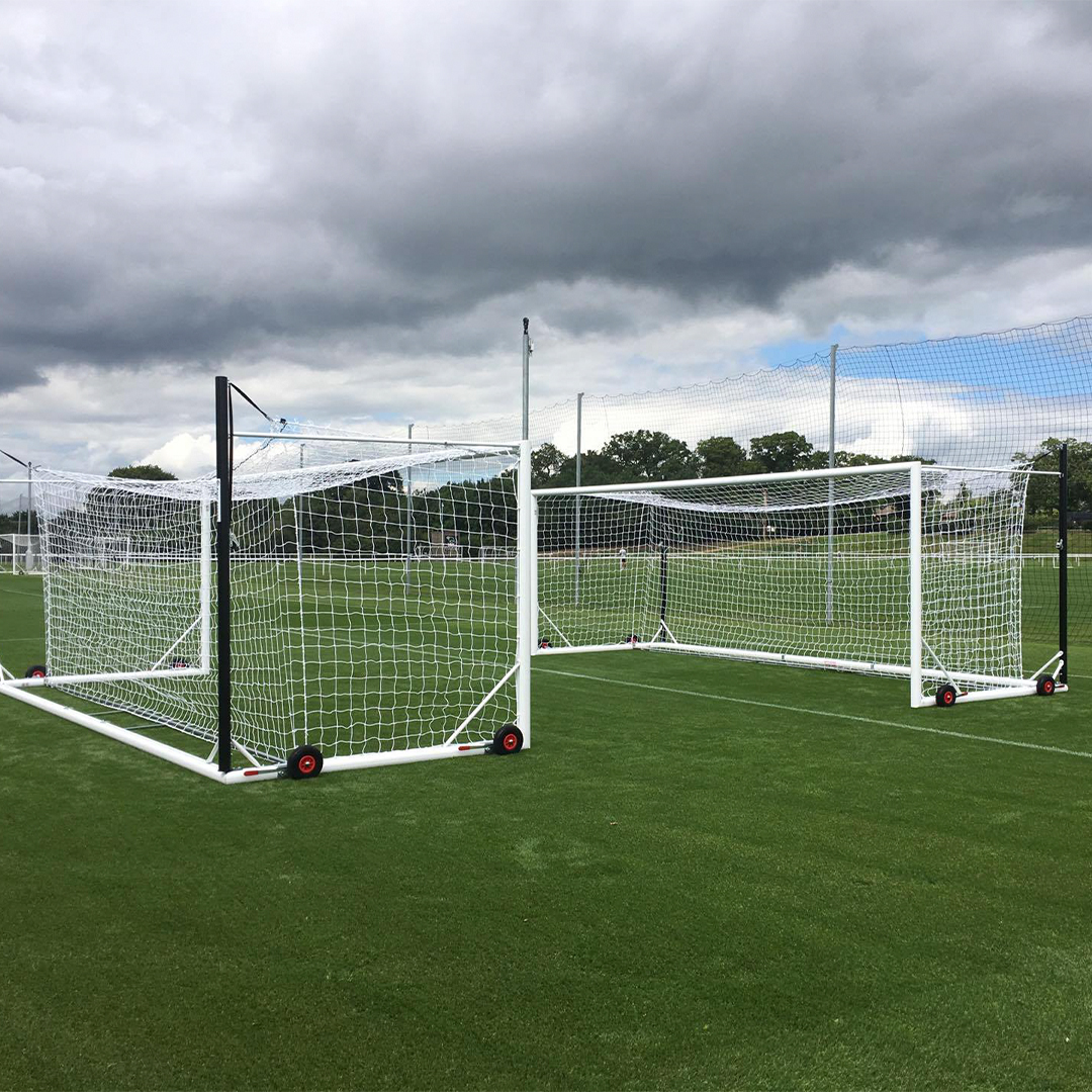 24x8ft EasyLift Portable Box - Mark Harrod Ltd.