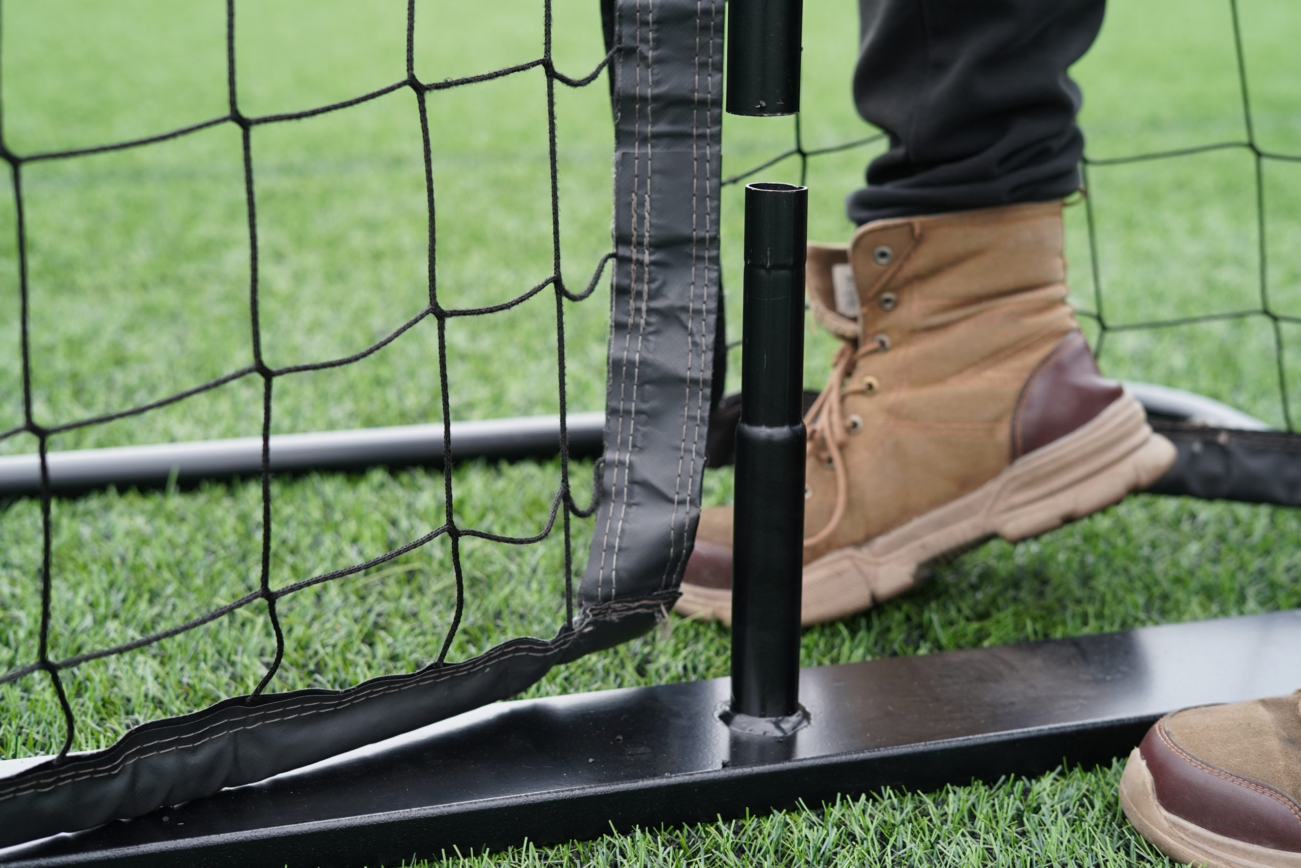 3m Intermediate Post - Mark Harrod Ltd.