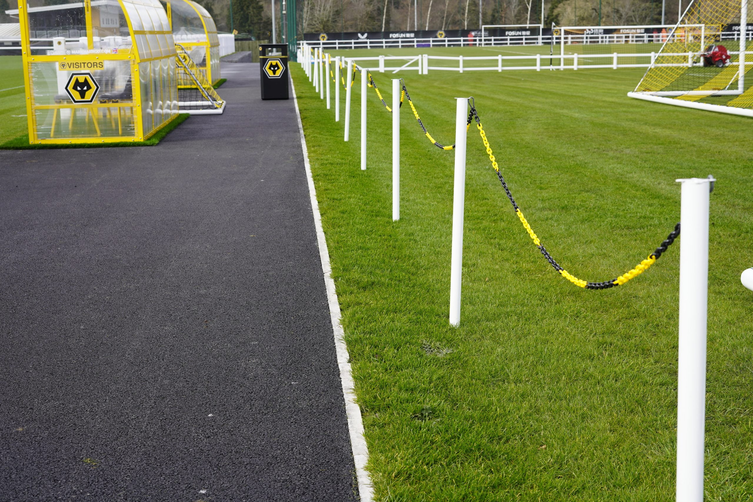 Chain Link Fencing 30m - Aluminium - Mark Harrod Ltd.