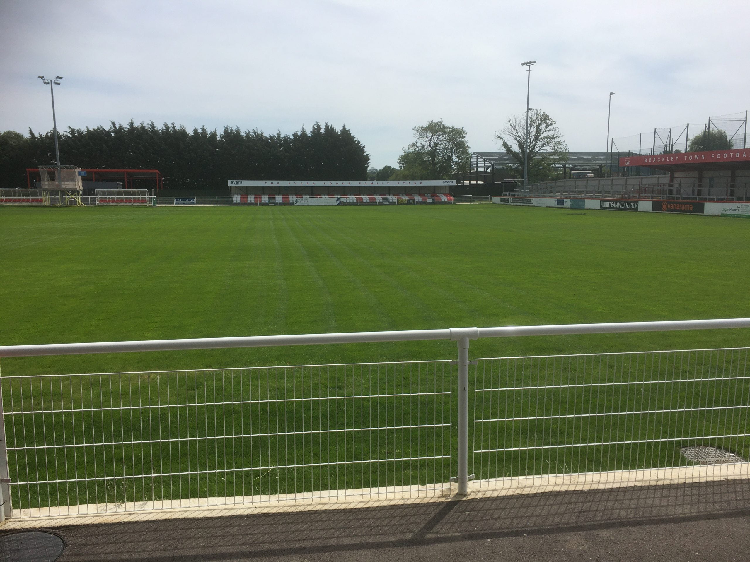 Premium Spectator Barrier - Steel - Mark Harrod Ltd.