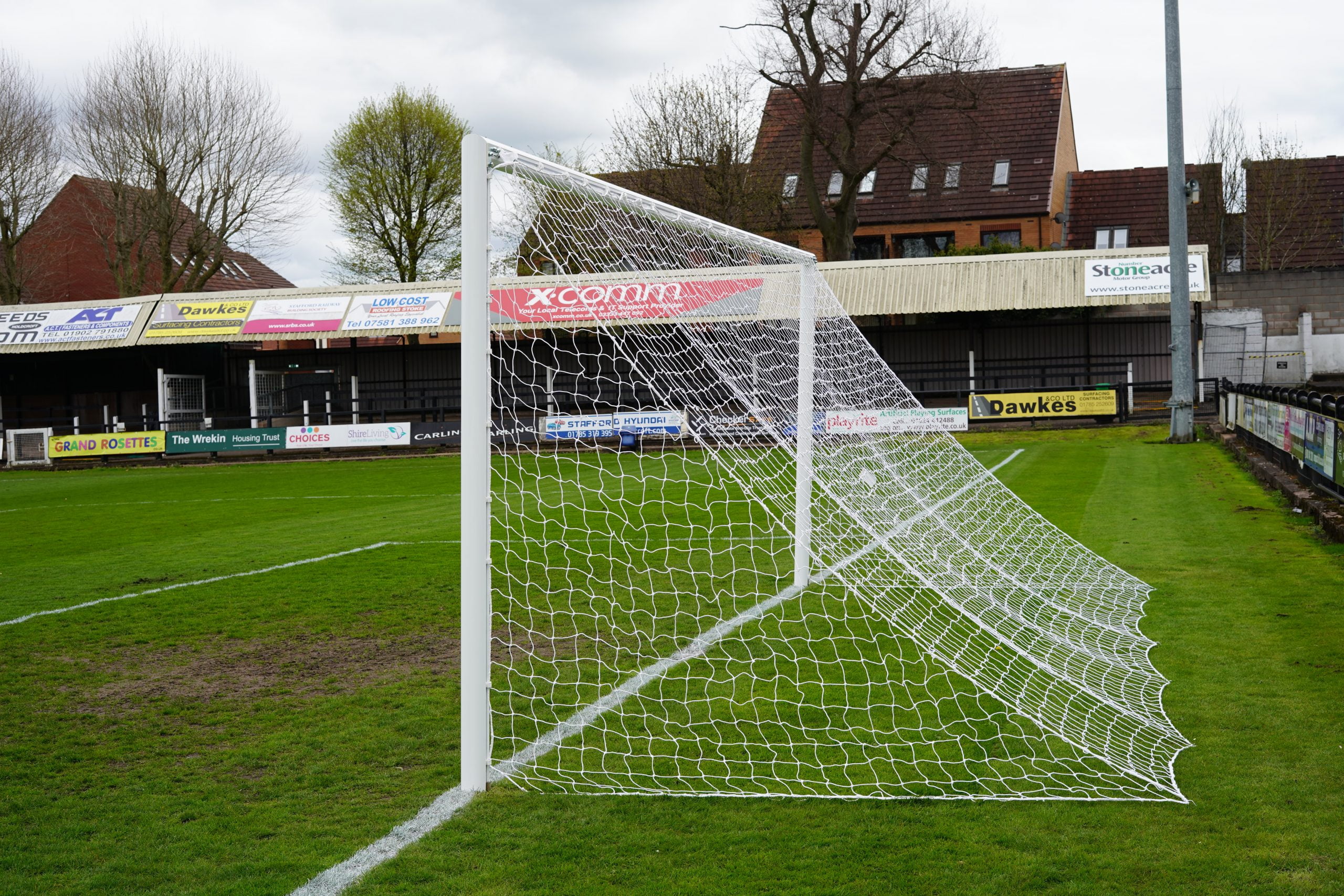 Straightback Football Nets - Twisted - Mark Harrod Ltd.
