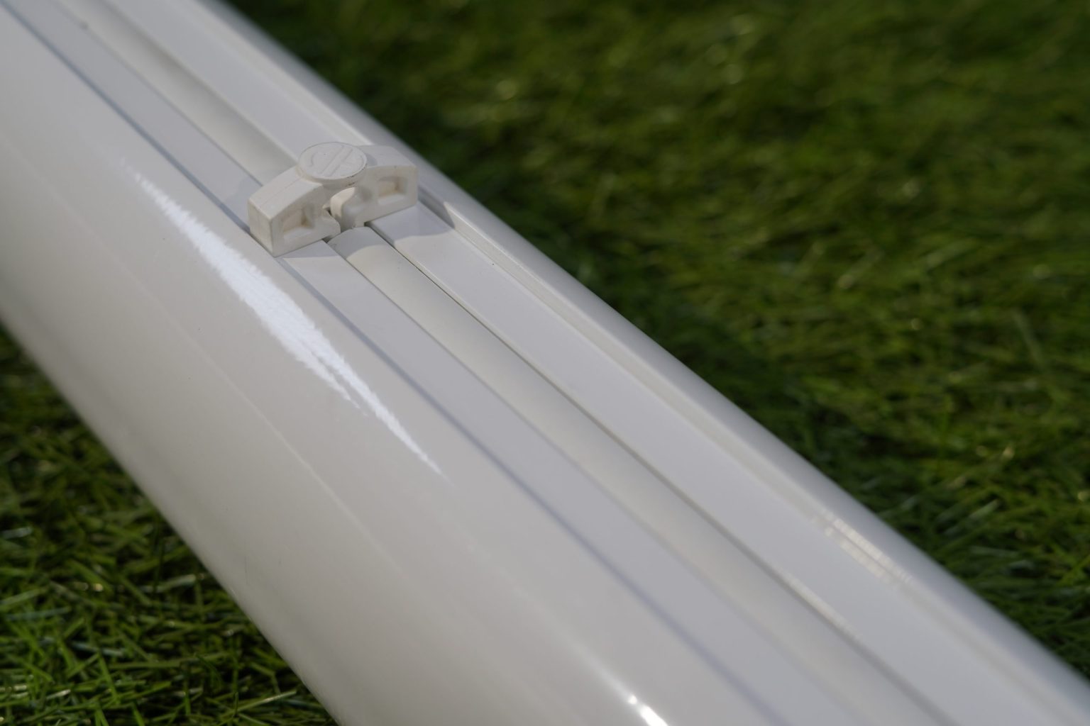 Fully Enclosed Net Hooks 25 - Mark Harrod Ltd.