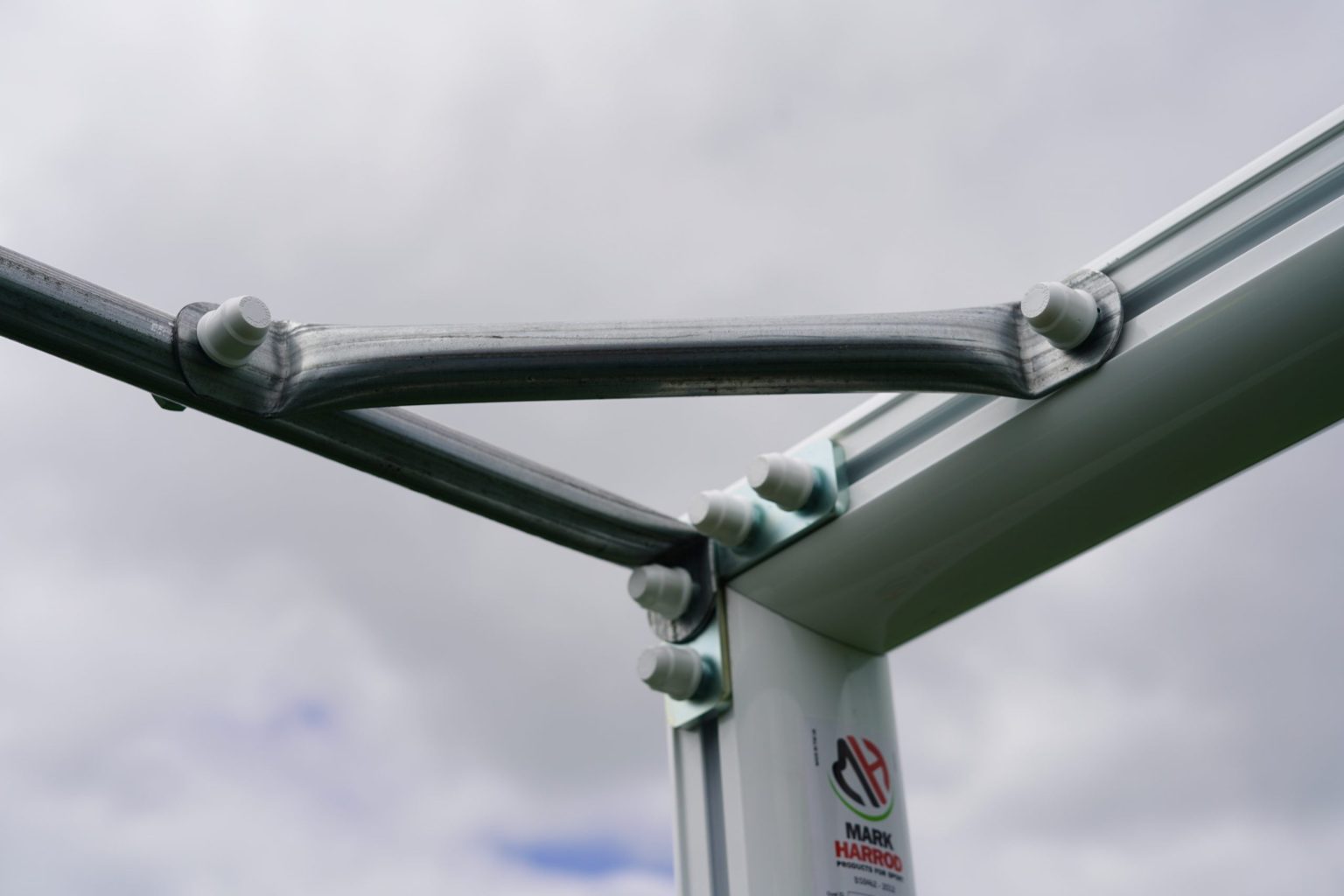 24x8ft Premium Stadium Box - Mark Harrod Ltd.