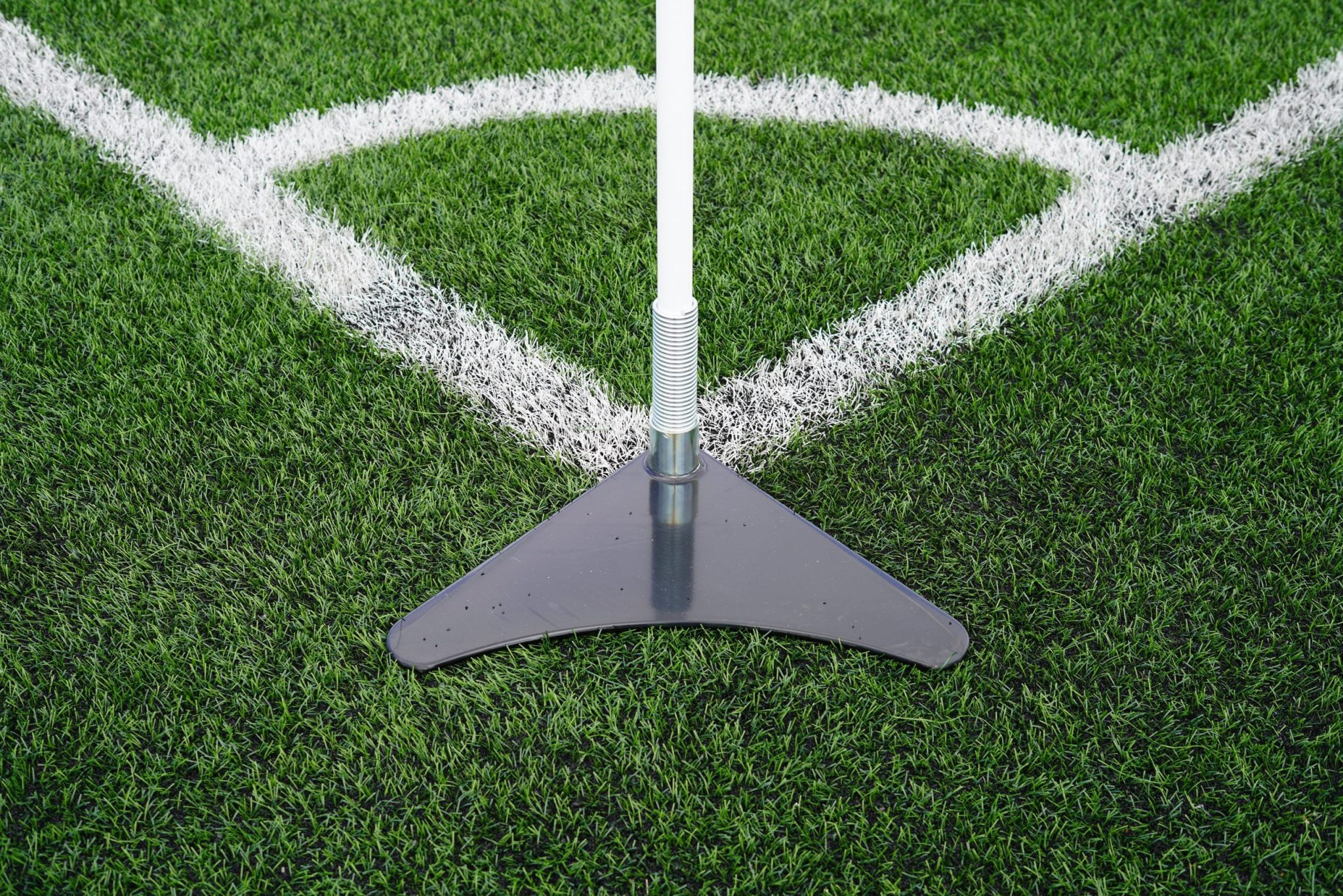 Premium Spring Back Corner Flag Base Package - freestand x 4 - Mark Harrod Ltd.