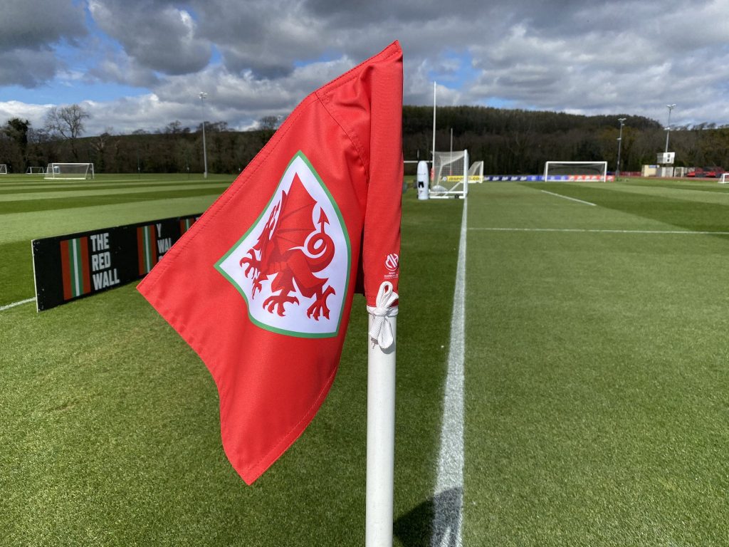 Premium Printed Corner Flags x 4 - Mark Harrod Ltd.