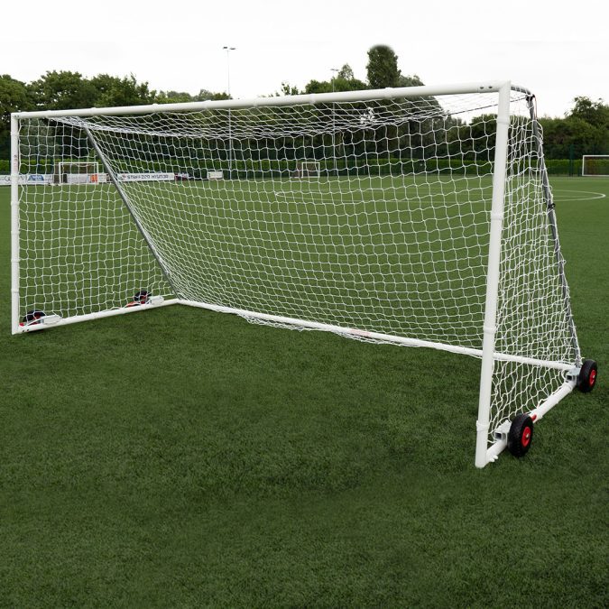 24x8ft EasyLift Heavy Duty - Mark Harrod Ltd.